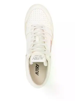 AUTRY Medalist Low Sneakers