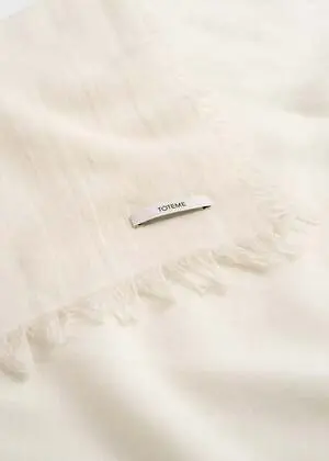 TOTEME Light Wool Blanket Scarf - White