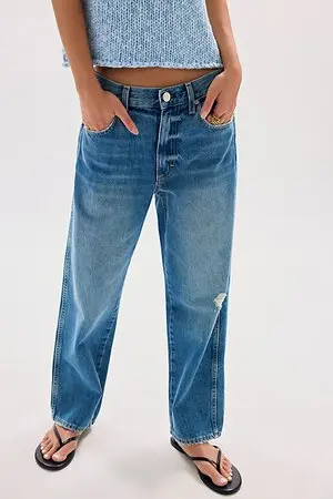 AMO Billie Jeans Mid-rise Straight Fit