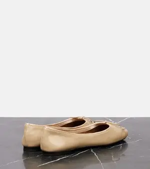 Khaite Charlotte Leather Ballet Flats - Beige