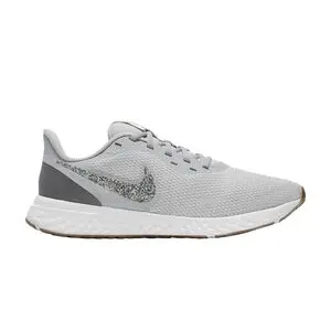 Nike Revolution 5 Premium Sneakers