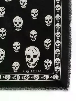 Alexander McQueen Classic Skull Scarf - Black