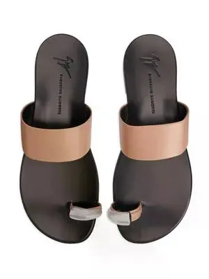 GIUSEPPE ZANOTTI Norbert Leather Toe-loop Sandals - Black