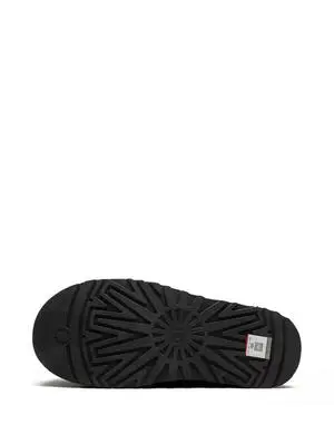UGG Classic Dipper Boots