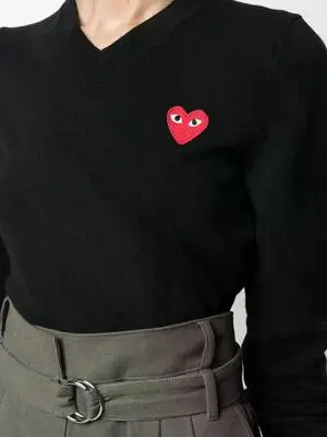 Play Comme Des Garcon Motif V-neck Jumper