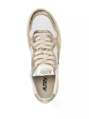 AUTRY Medalist Perforated Sneakers - White