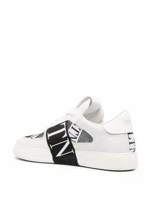 Valentino Garavani Vl7n Panelled Sneakers