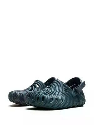CROCS Pollex Clogs