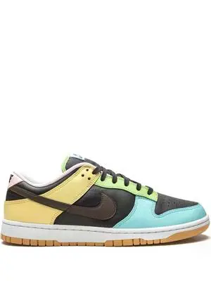 Nike Dunk Low Se Free 99 Sneakers