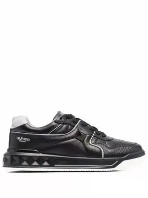 Valentino Garavani One Stud Low-top Sneakers