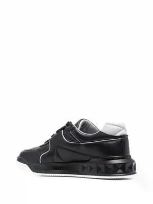 Valentino Garavani One Stud Low-top Sneakers