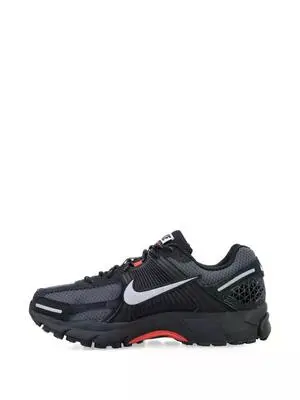 Nike Zoom Vomero 5 Sneakers