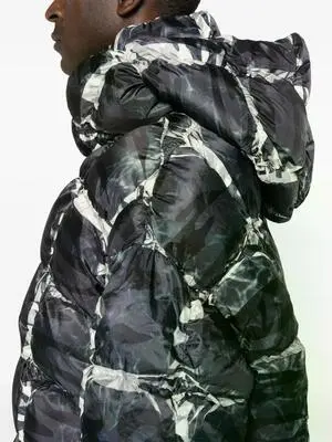 DIESEL® W-claus-camu Puffer Jacket