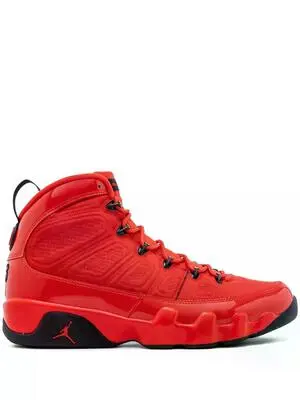 JORDAN Air Retro Chile Sneakers - Red