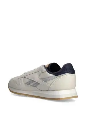 REEBOK Classic Sneakers