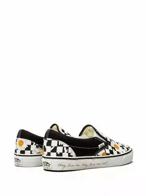 VANS Classic Slip-on Sneakers - White
