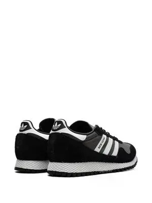Adidas Sneakers - Black