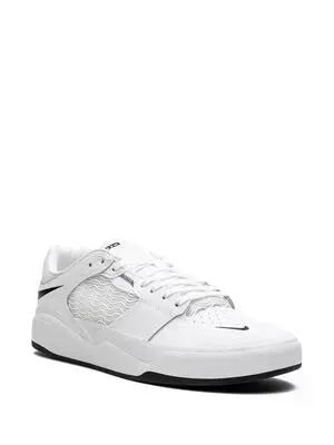 Nike Sb Ishod Premium Low-top Sneakers
