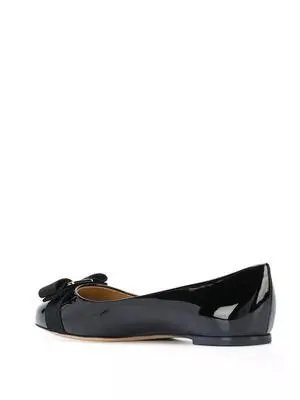 FERRAGAMO Vara Ballerina Shoes - Black