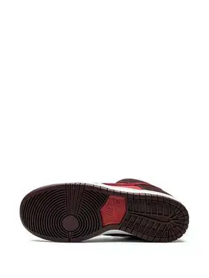 Nike Sb Dunk Low Cherry Sneakers