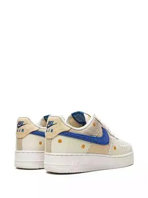 Nike Air Force 1 Low Los Angeles Flea Sneakers - Neutrals