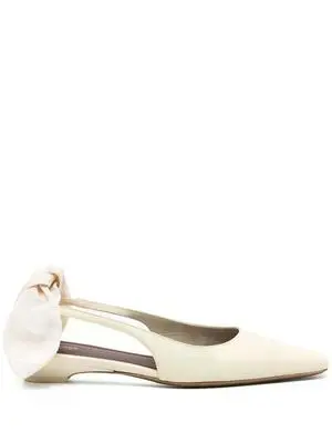 NEOUS Leather Flat Pumps