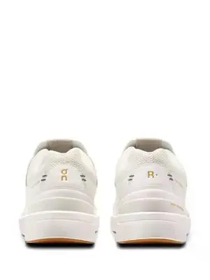 On The Roger Centre Court Sneakers
