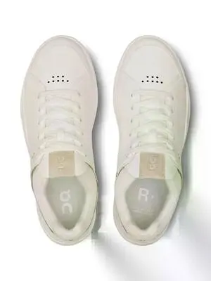 On The Roger Centre Court Sneakers