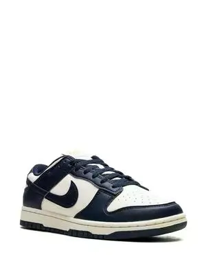 Nike Dunk Low Sneakers