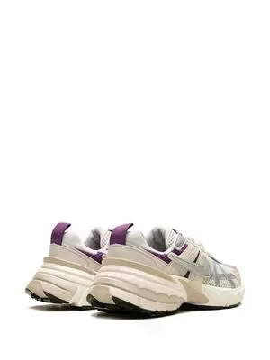 Nike V2k Run Prm Sneakers