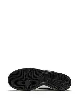 Nike X Civilist Sb Dunk Low Sneakers - Black
