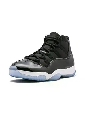 JORDAN Retro Space Jam Sneakers - Black