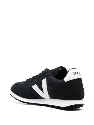 VEJA Logo-patch Low-top Sneakers