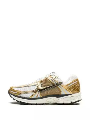 Nike Zoom Vomero Metallic Sneakers - Gold