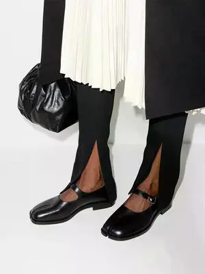 MAISON MARGIELA Tabi Leather Mary Jane Pumps - Black