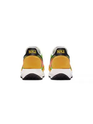Nike X Sacai Ldwaffle Sneakers - Green