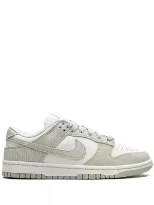 Nike Dunk Low Corduroy Sneakers - Grey