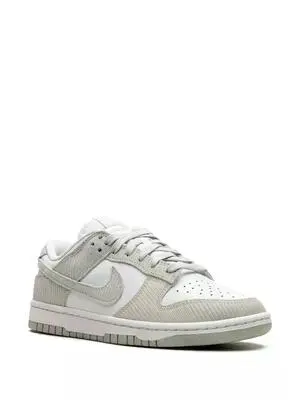 Nike Dunk Low Corduroy Sneakers - Grey