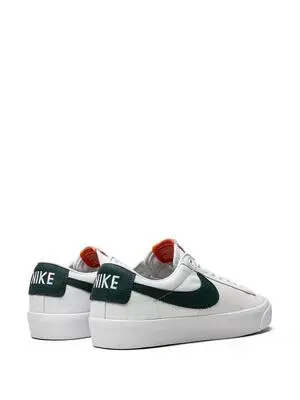 Nike Sb Zoom Blazer Low Gt Orange Label Sneakers - White