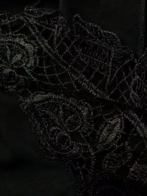 BELLE ET BON BON Bisoux Venetian Lace Robe