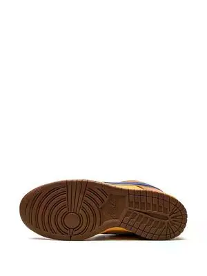 Nike Dunk Low Premium Sb New Castle Sneakers - Yellow