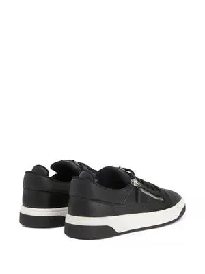 GIUSEPPE ZANOTTI Low Top Sneakers - Black
