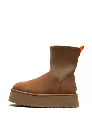 UGG Classic Dipper Chestnut Boots