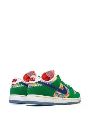 Nike Dunk Low Foam Finger Sneakers - Green