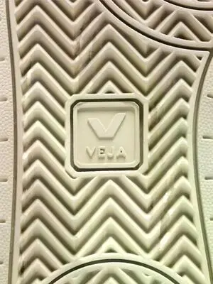VEJA V-15 Cwl High-top Sneakers - White