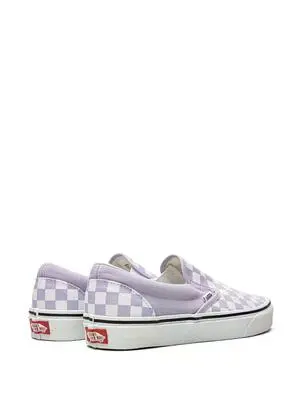 VANS Classic Slip-on Sneakers