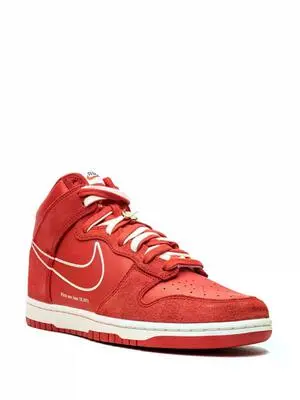 Nike Dunk Hi Se First Use Sneakers