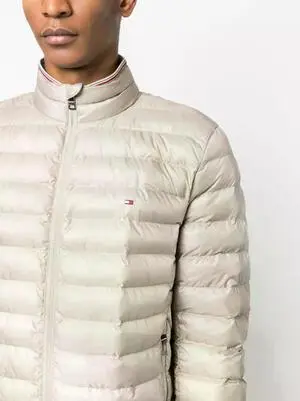 Tommy Hilfiger Logo-patch Zipped Puffer Jacket