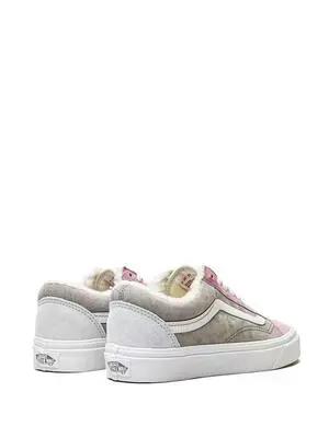 VANS Old Skool Pig Suede Sherpa Sneakers - Pink