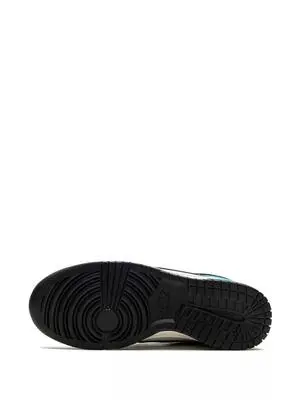 Nike Dunk Low Next Nature N7 Sneakers